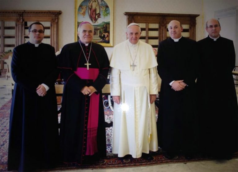 Papa nombra nuevo obispo cristiano para ciudad de Arizona, Estados Unidos - Noticias Cristianas ...